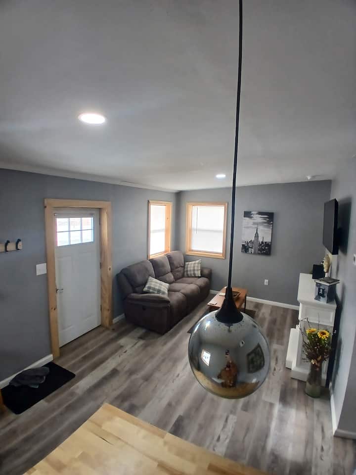 Train Lovers, Beach 2 Miles Away, Traveling Nurses - Evangola State Park, Irving