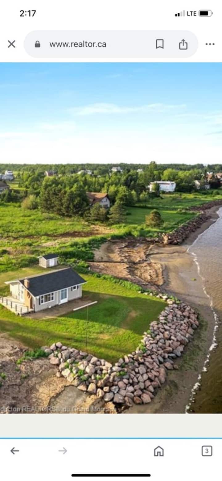Cottage At The Ocean - Shediac
