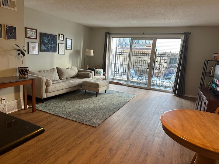 39th And Westport Walkable - Kansas City, KS