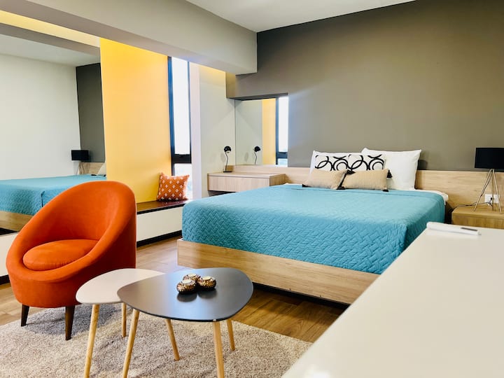 Central 2br A/c Apt W/ Stunning City View & Pool - San Salvador