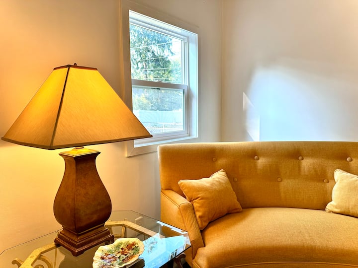 The Basswood Bungalow 5 Star R&r - River Access - Elkhart, IN
