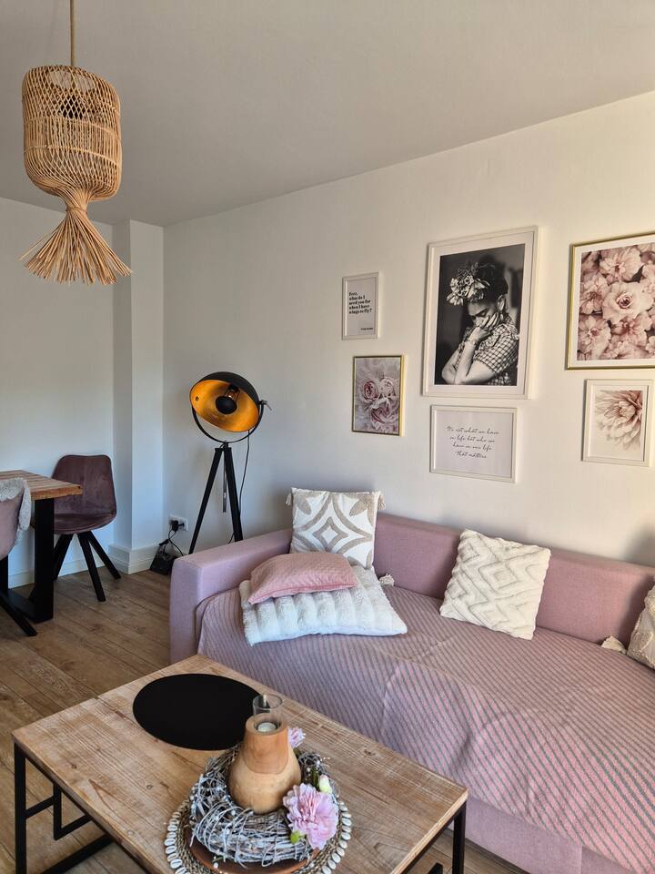 Moderne Wohnung Mit Balkon - Lübeck