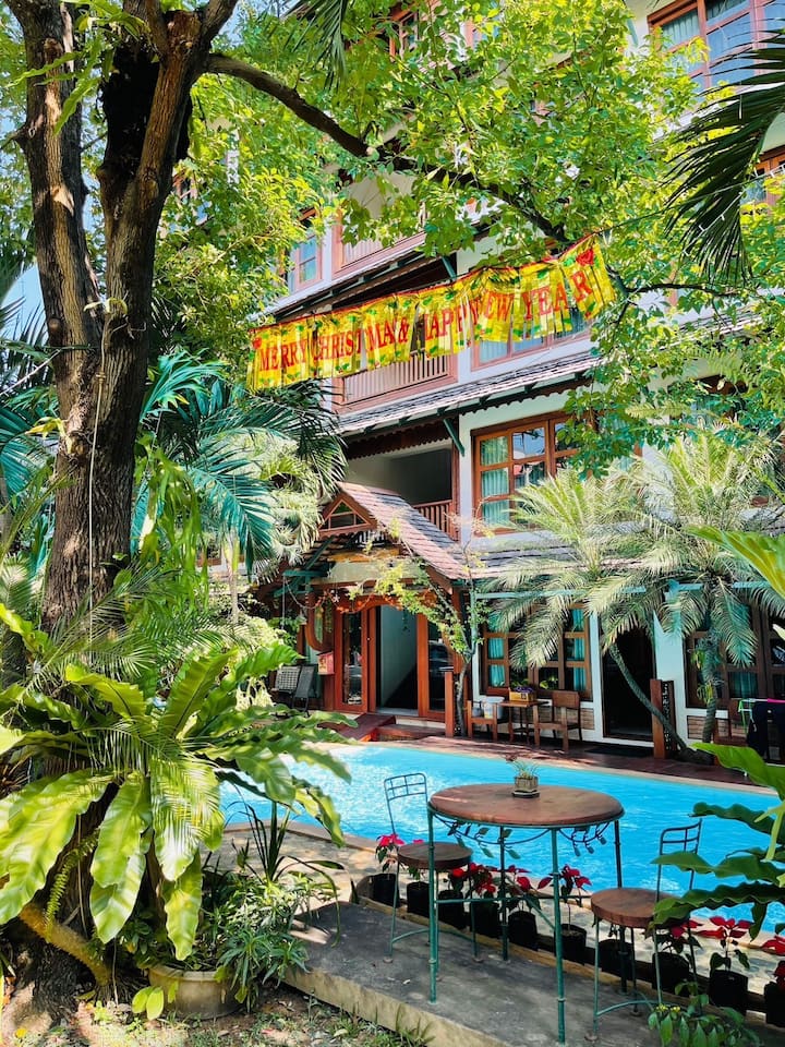 402 Serene Teak Boutique Apartments - Chiang Mai, Thailand