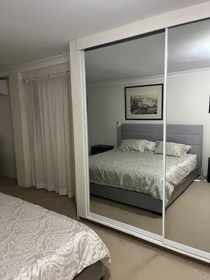 Shelly Beach Gardens Free Wi Fi  King Sized Bed. - Port Macquarie