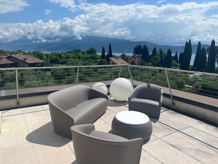 El Lago A Unos Minutos A Pie. - Gardone Riviera