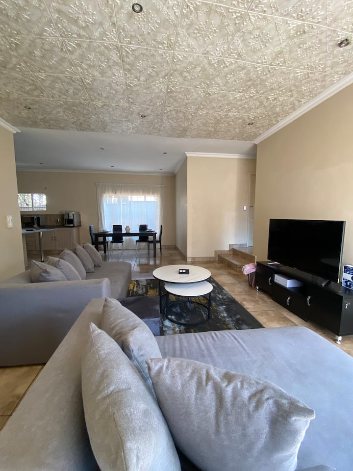Caalm Tano Karibu. - Krugersdorp
