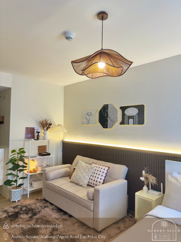 Modern Sleek - Staycation In Las Piñas - Las Piñas