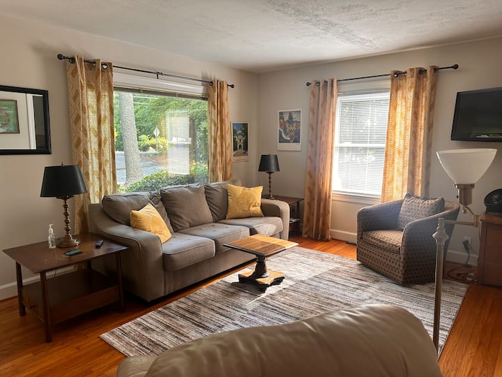 2 Bedroom - Walk To Unc Hospital - Chapel Hill, NC