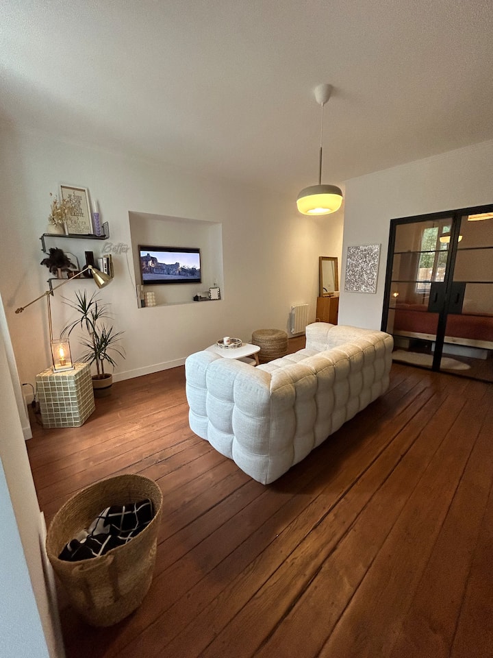 Bel Appartement Avec Balcon,  Dijon Centre - Université de Bourgogne