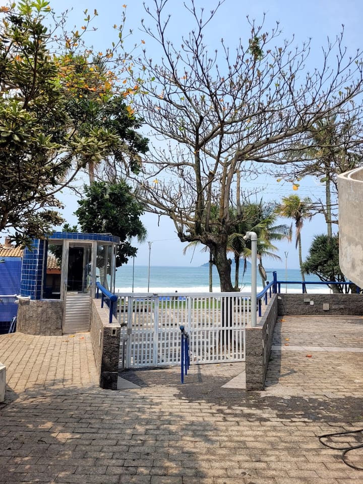 Duplex Pé Na Areia Tombo - Guarujá - Guarujá