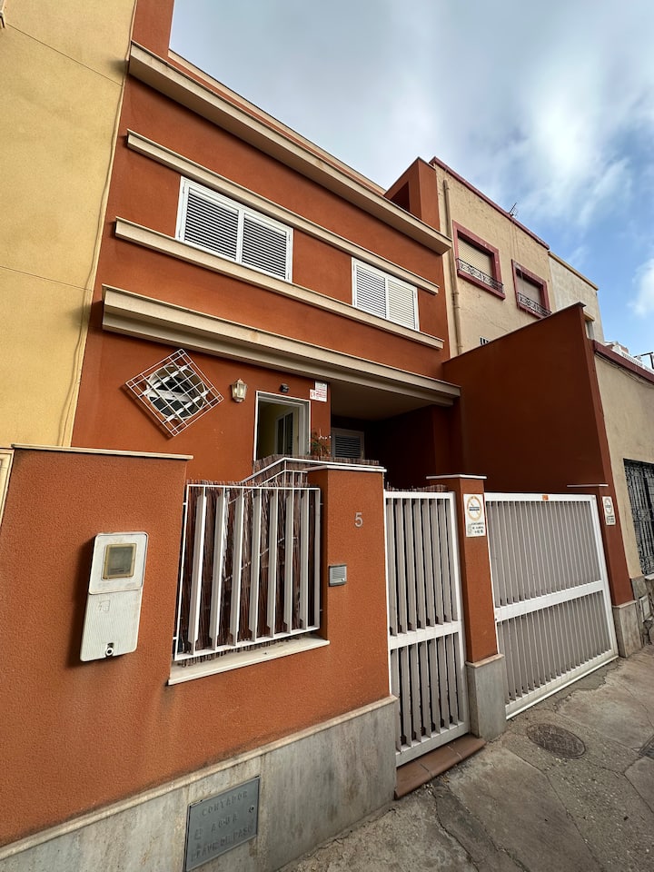 Habitación Con Terraza - Almería