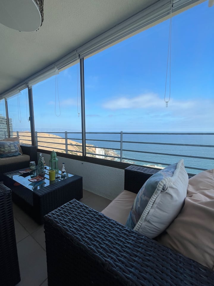 Lujoso, Vista Total Al Mar – 140mt -Costa Montemar - Concón
