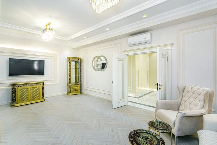 Hyper-luxury Family Apartment - Azerbaijan