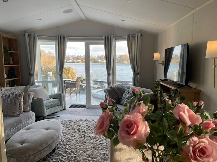 Lakeside Bliss Tattershall - Woodhall Spa