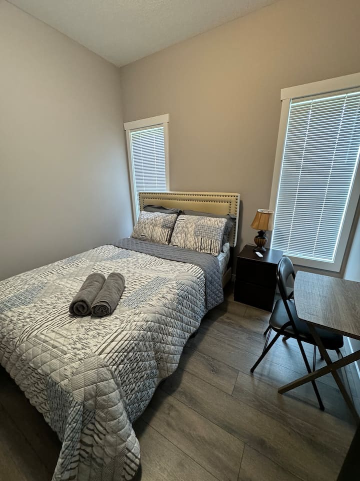 Perfect For Short Stay In Simcoe, Norfolk County - Port Dover