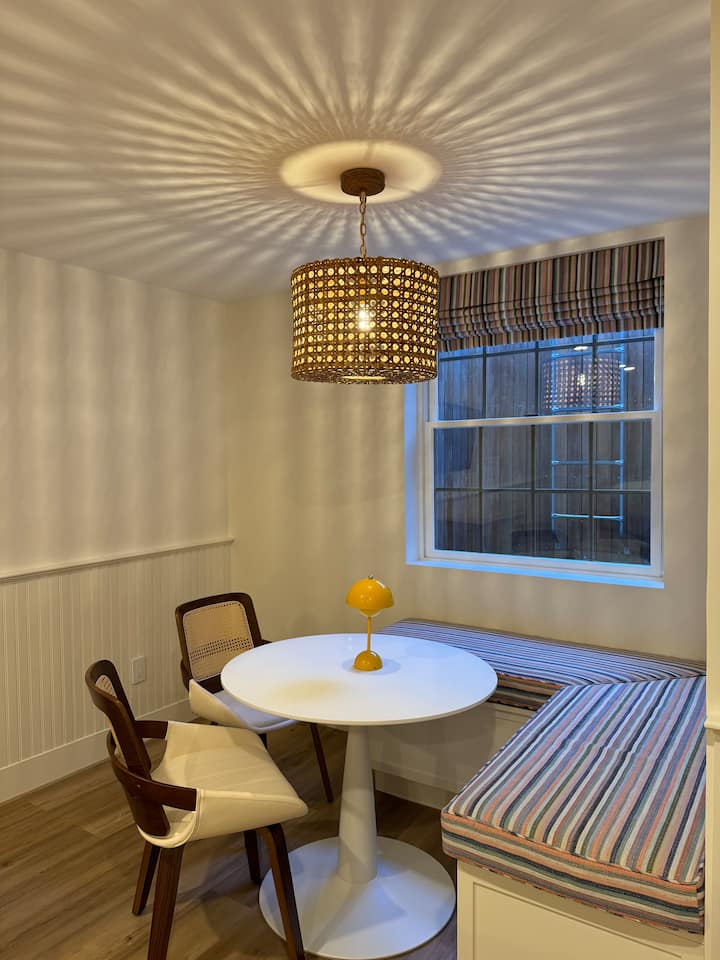 New & Stylish Studio -
Close To Town - Nantucket, MA