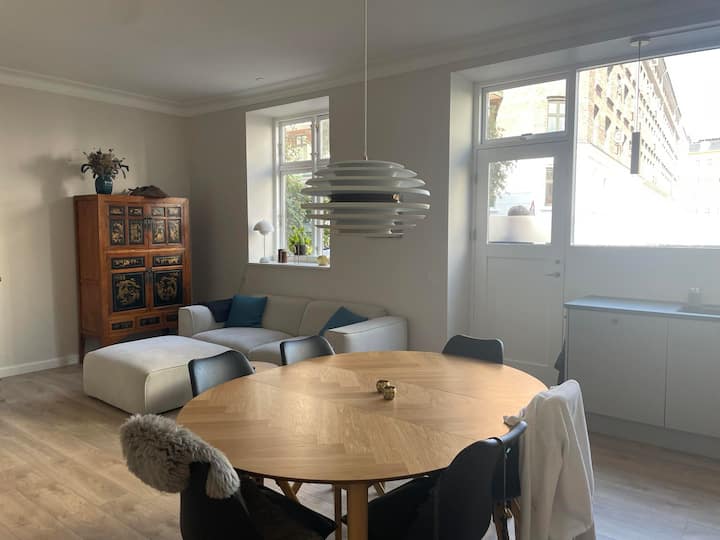 Modernized Classic Gem Close To City Center - Copenhaguen