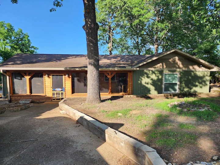Good Times Lake House - Mountain Home, AR