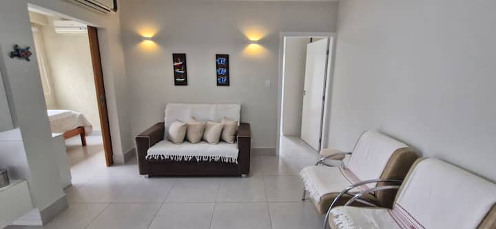 Apto Aconchegante, Térreo, Arejado E Seguro. - Ubatuba