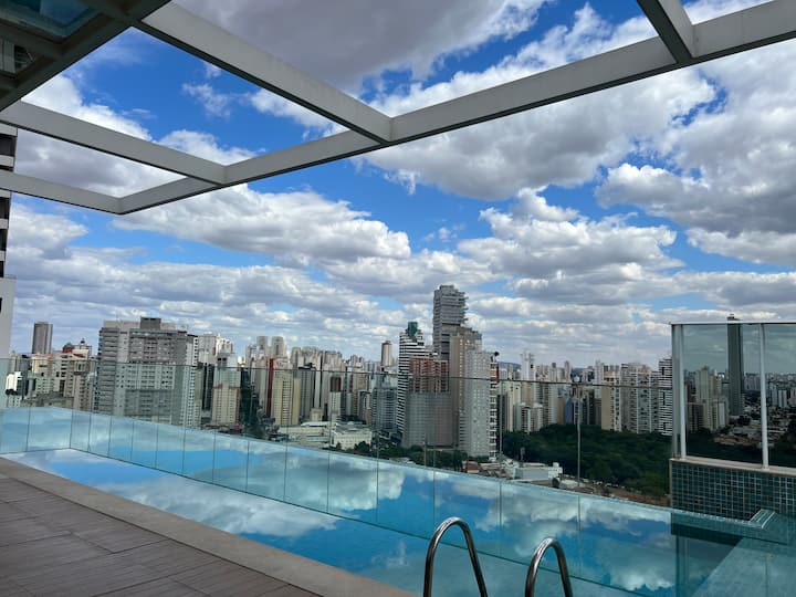 Apto Charmoso/ Piscina Aquecida Na Cobertura - Goiânia
