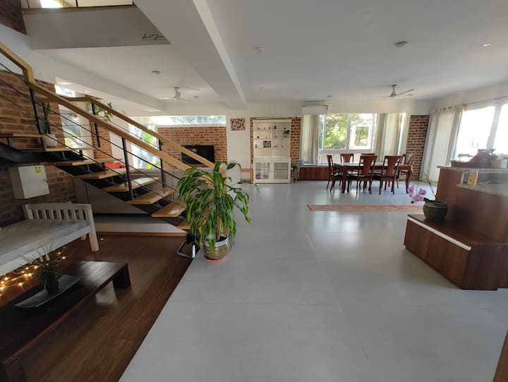 Beautiful Duplex In The Heart Of Posh Koramangala - Bengaluru