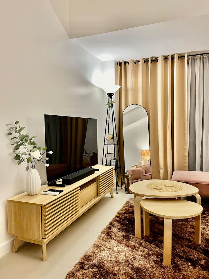 Spacious 1br In It Park W/ Balcony | Amenity Level - Cebu City