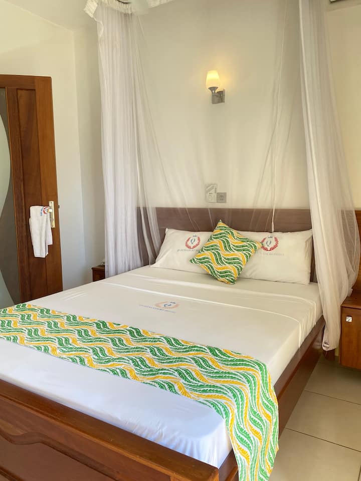 Live Like Royalty At Queens Court Hotel, Mombasa" - Mombasa