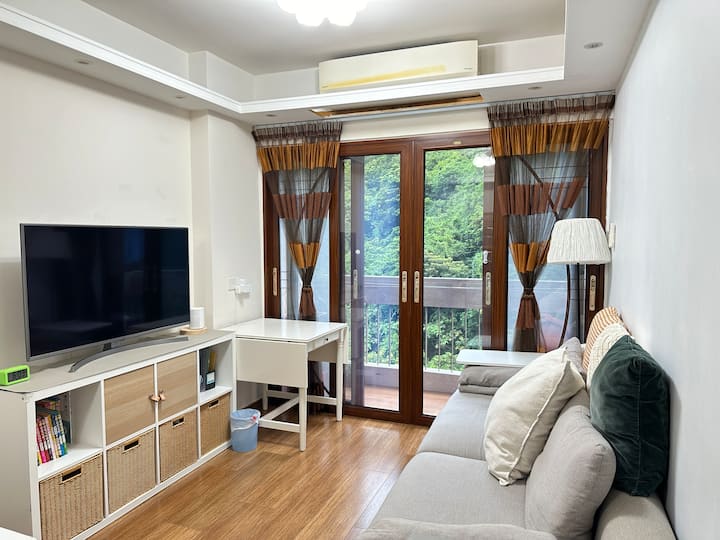 Cozy Mountain View Single Room@north Point - Hong Kong