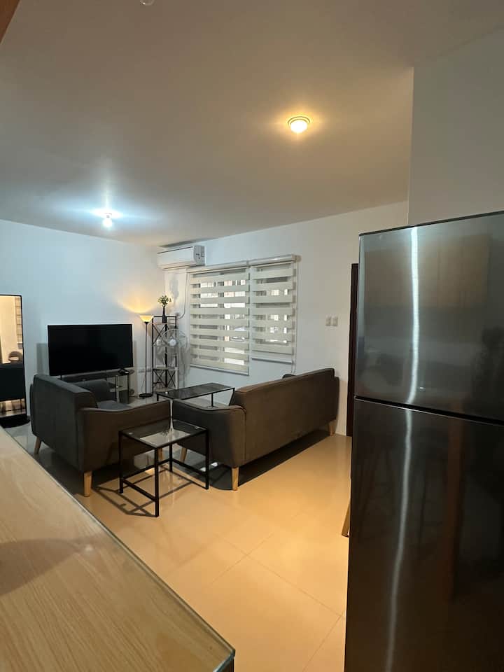 Fully Furnished With 3 Bed Rooms With Ac - Angeles
