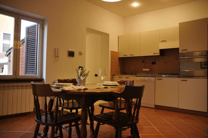 Appartamento A Tivoli Terme
Fronte Terme E Treno - Tivoli