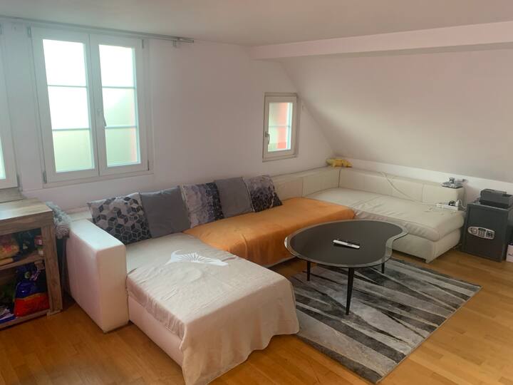 Hübsche 2,5 Z. Wohnung - Sankt Anton