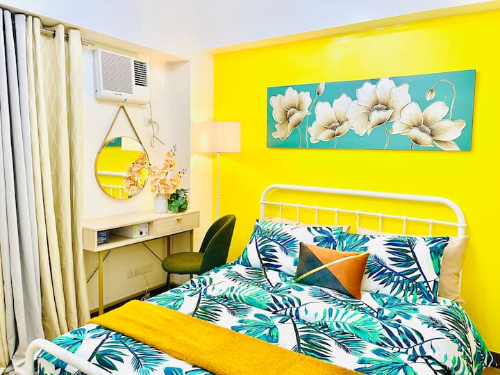 Modern 2br Suite Near Cubao/atrium/karaoke+wifi - Quezon City