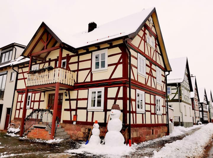 Gemütliche Fewo Im Fachwerkhaus - Bad Neustadt an der Saale