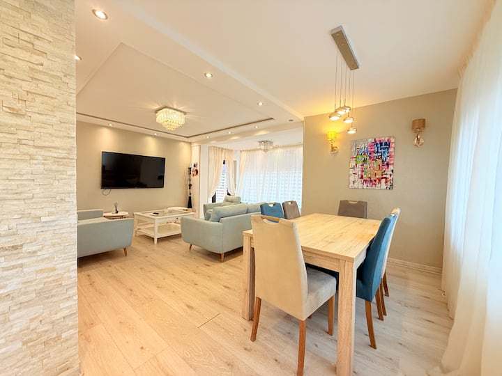 3-room, Private Garden & Garage-central Location - 