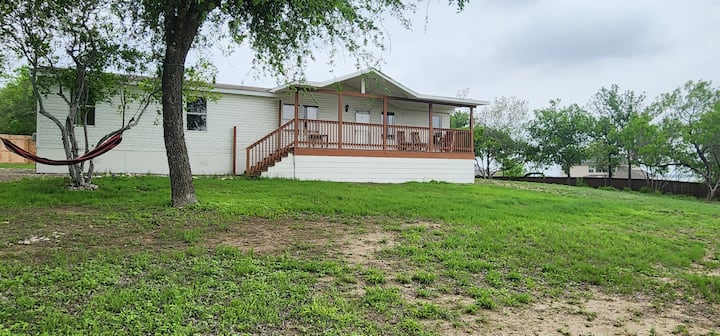 Private And Quiet Get Away! - Valley Ranch - San Antonio