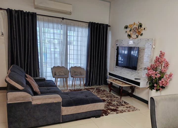 Shah Alam Guesthouse Near I-city And Uitm - Setia Alam