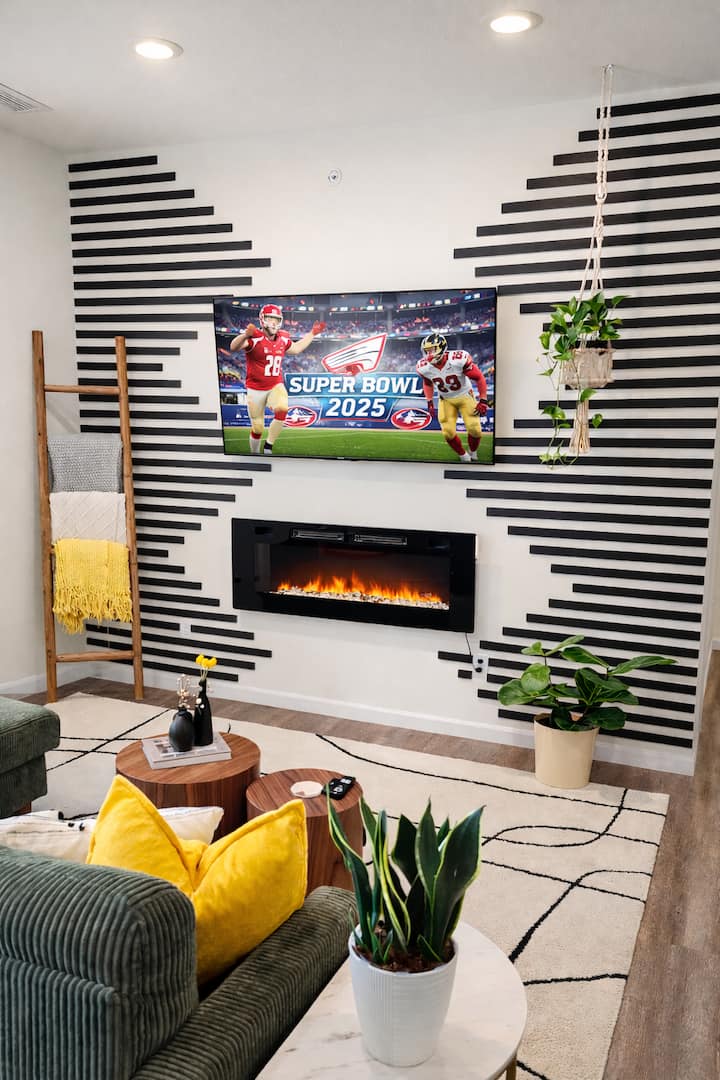 New 2br | Easy Stay Near Ku + Parking, W/d - ローレンス, KS