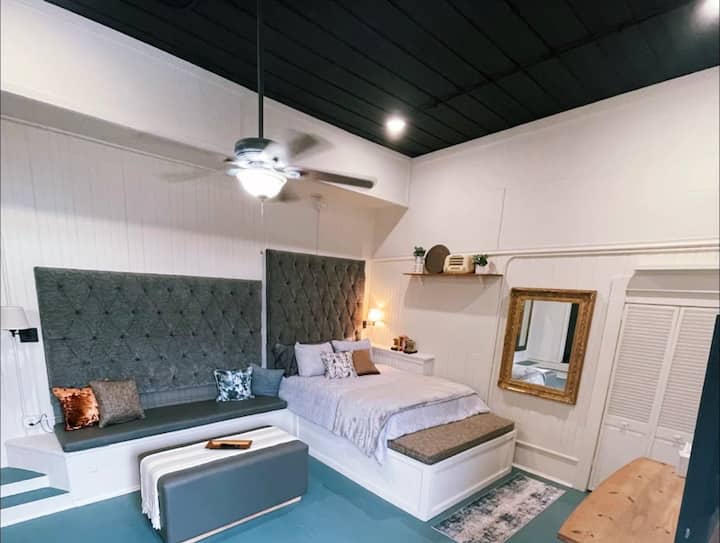 The Nook At Main Street Suites - Van Buren, AR