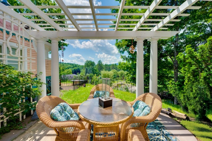 Mountain Views: Beautiful Nestlenook Farm Home! - Jackson, NH