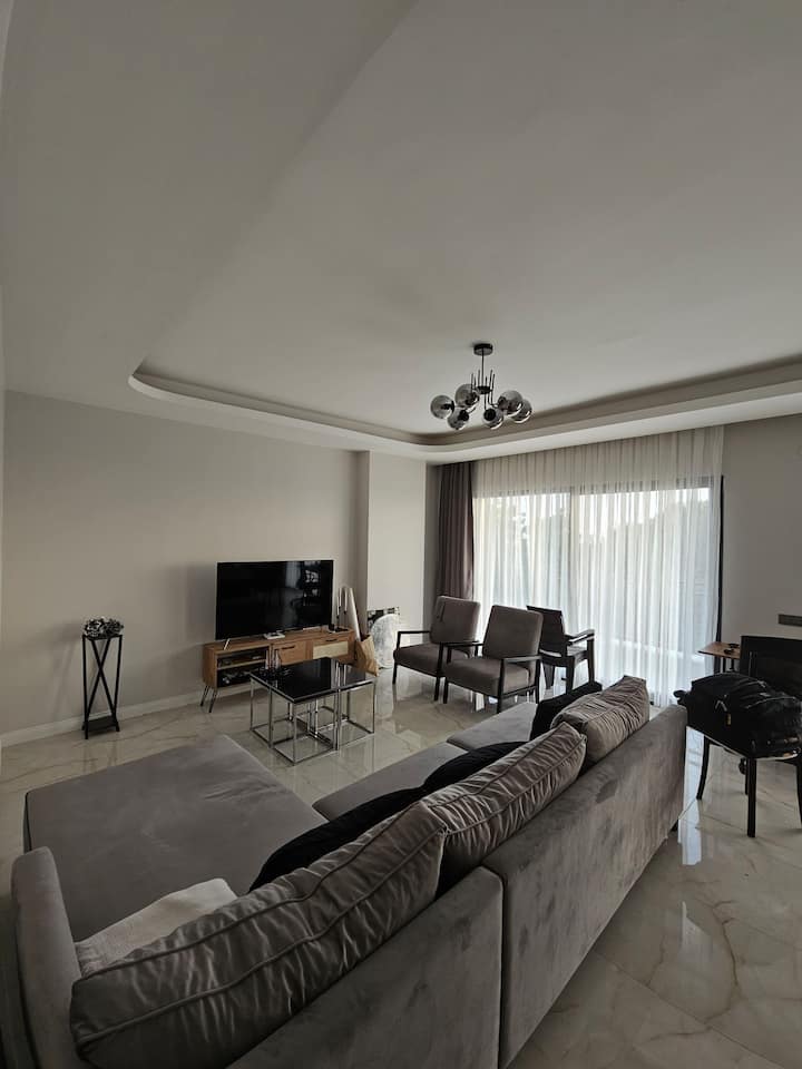 Large Duplex Penthouse, Sea View & Beach Access - Okurcalar