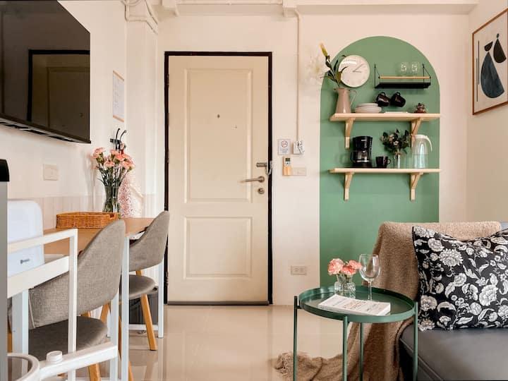 Local Vibes Studio, 100 M. From Bts Talat Phlu - Taling Chan