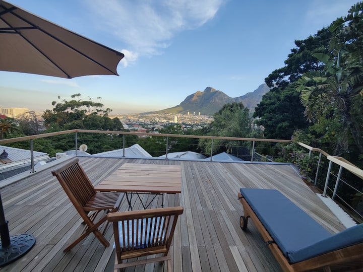 Mountain Studio - Cape Town