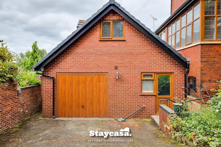 Tranquil Annex With Hidden In Beautiful Setting - Stockport