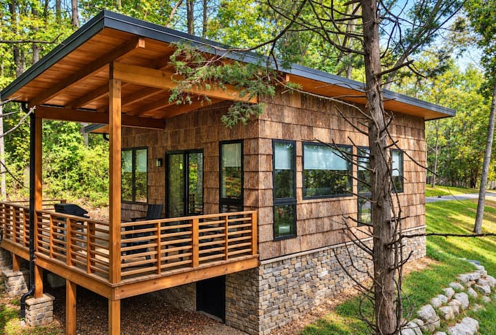 Luxury, 3.5 Mi From Vt, Private - Blacksburg, VA