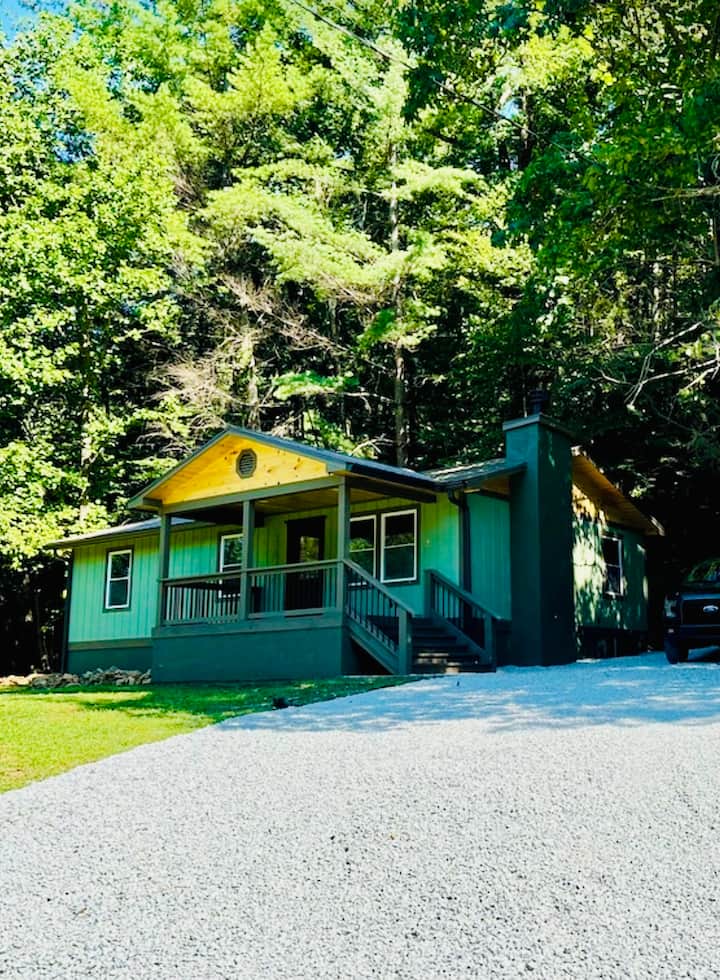 Cabin On The Dragon - Robbinsville, NC