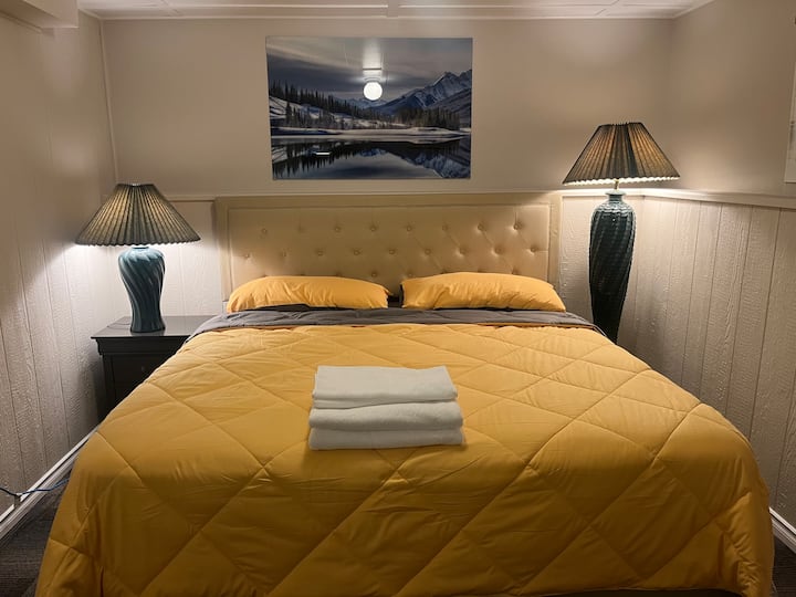 Cozy Basement Suite 2 Bedrooms - Regina