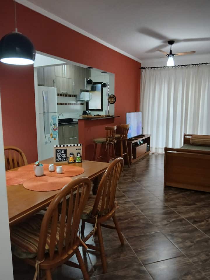 Lindo Apto Praia Grande Vl.tupi
350 Mts Da Praia - Praia Grande