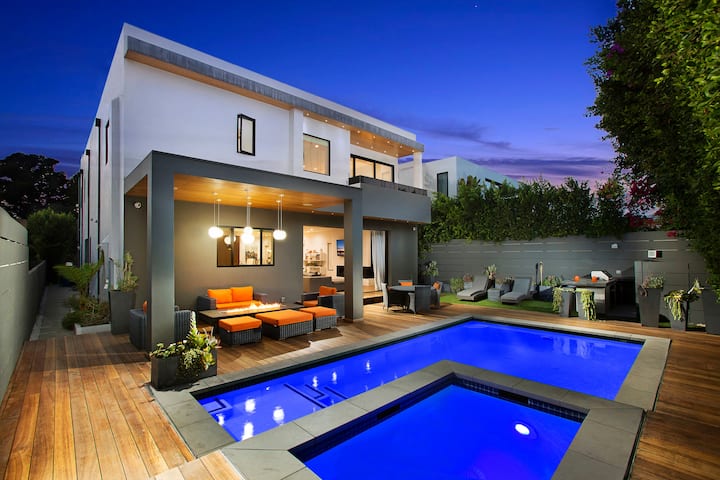 Modern Melrose Luxury! Live With The Stars! 5 Bdrm - West Hollywood, CA