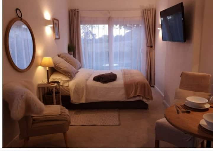 Greenfield Cottage Studio - Folkestone