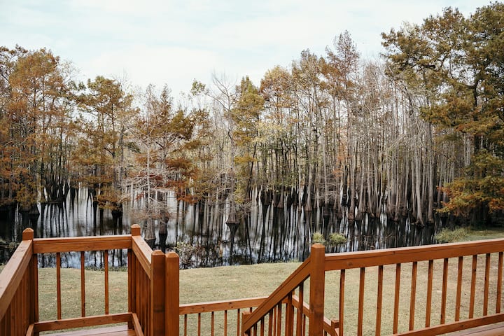The Perch-lakefront Retreat, Deck, Grill, Fire Pit - Candy Cane Lane, Calhoun